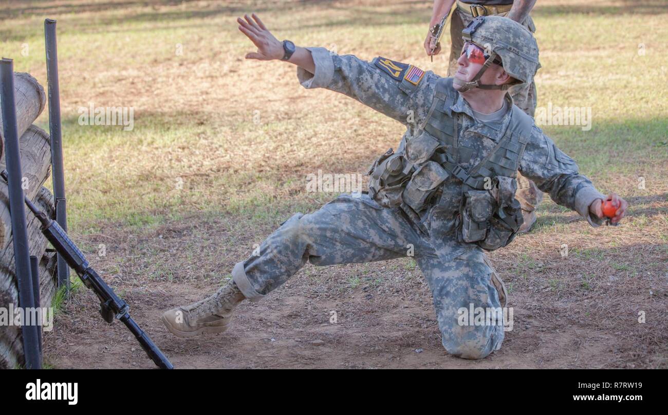 4th ranger training battalion hi-res stock photography and images - Alamy