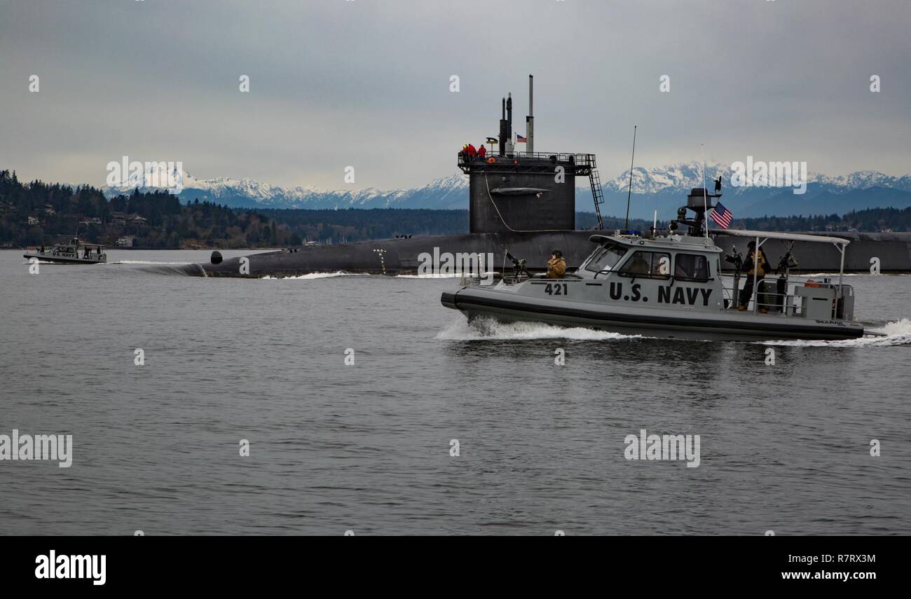 Guam shipyard hi-res stock photography and images - Alamy