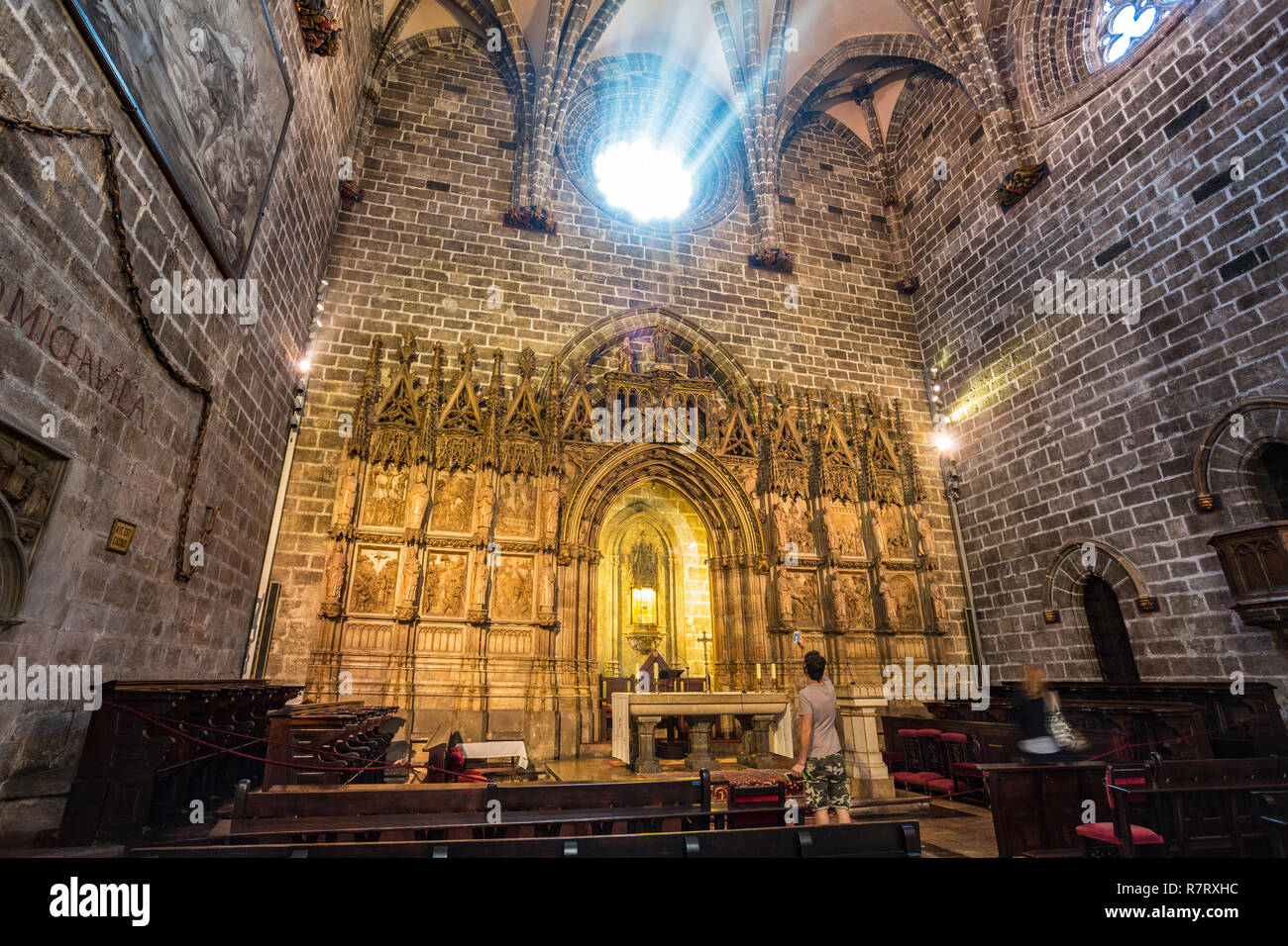 Holy chalice hi-res stock photography and images - Alamy