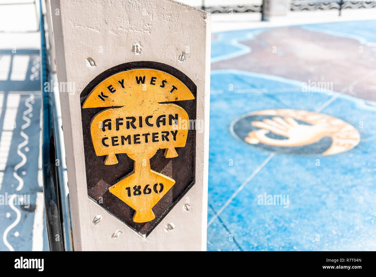 African cemetery hi-res stock photography and images - Alamy