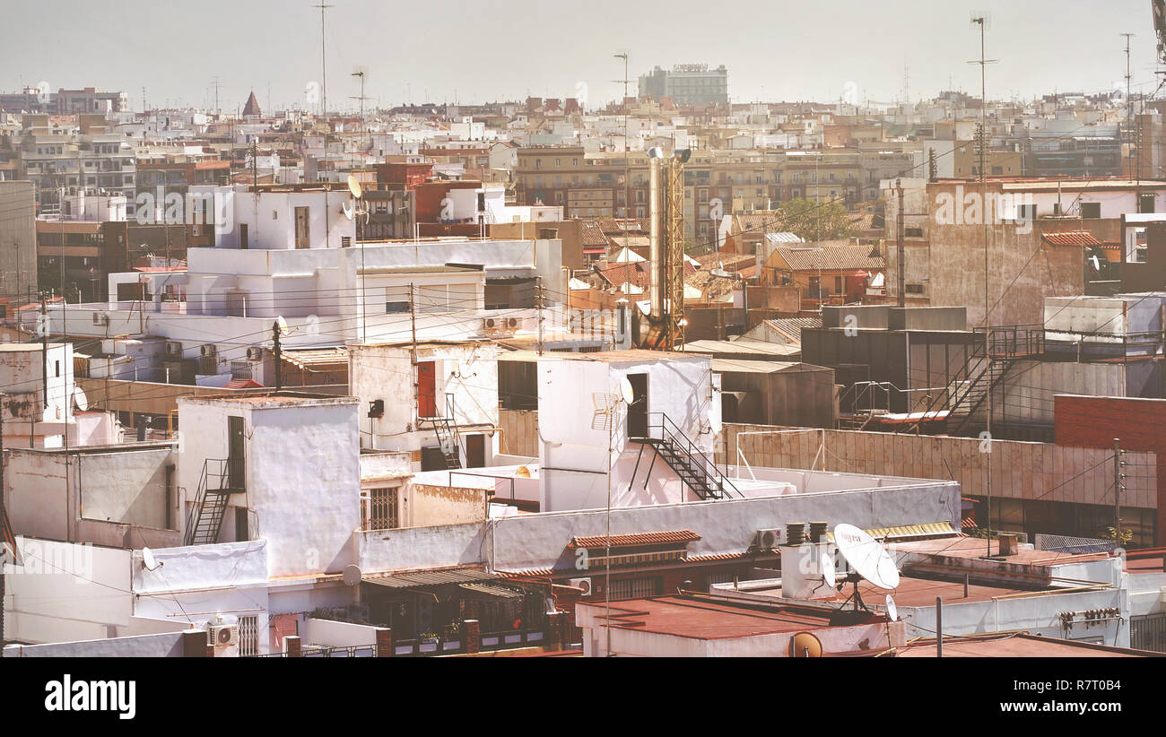 Rooftop ladders hi-res stock photography and images - Alamy