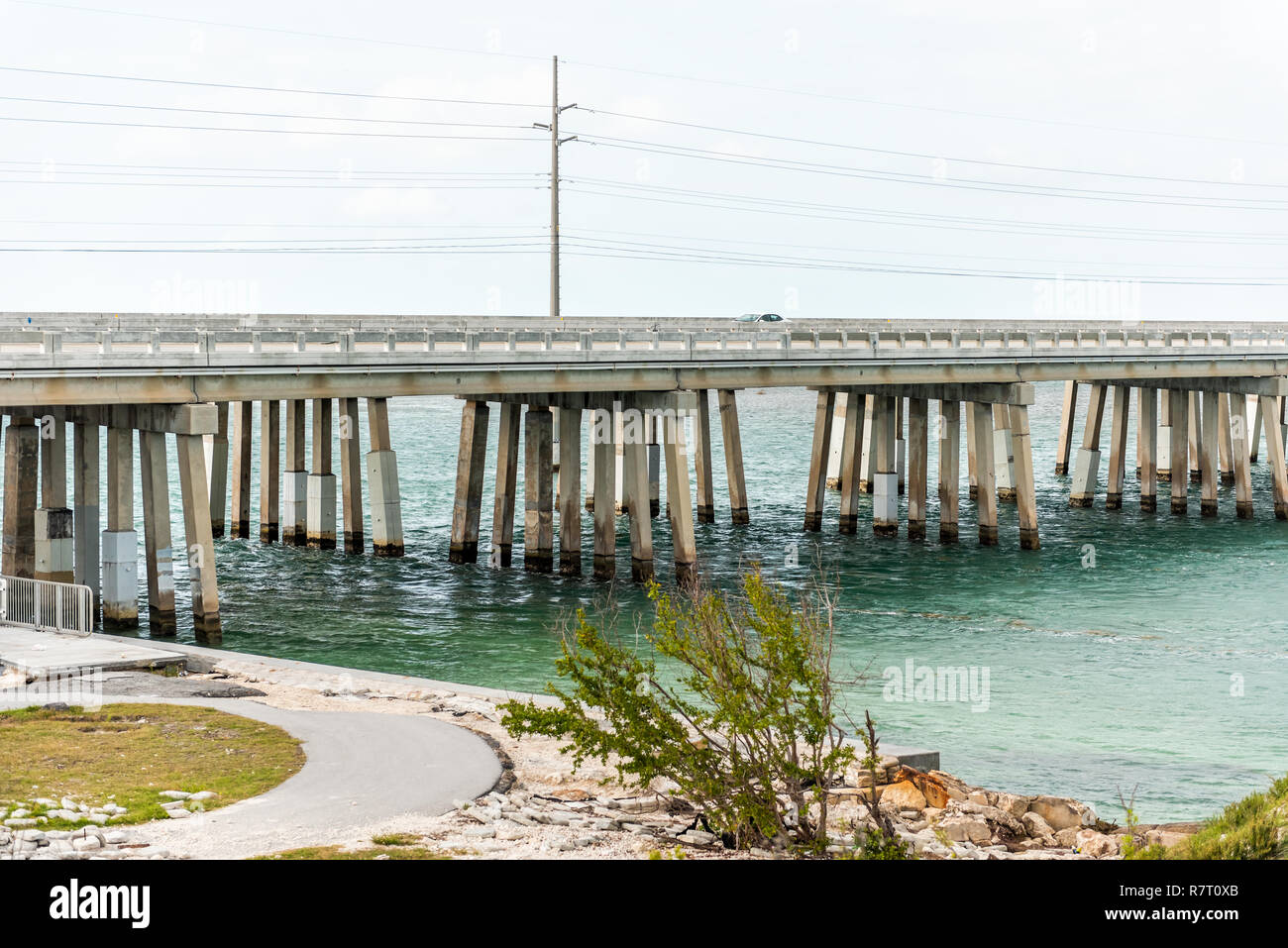 Seven Mile Bridge landscape of Florida Keys water atlantic ocean, beach ...
