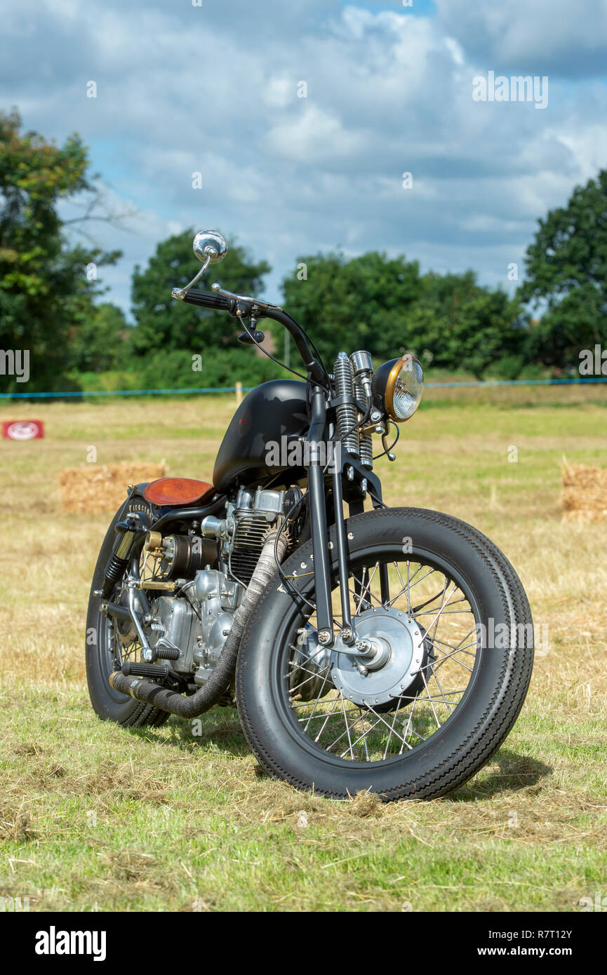 Engine royal enfield motorcycle hi-res stock photography and images - Alamy