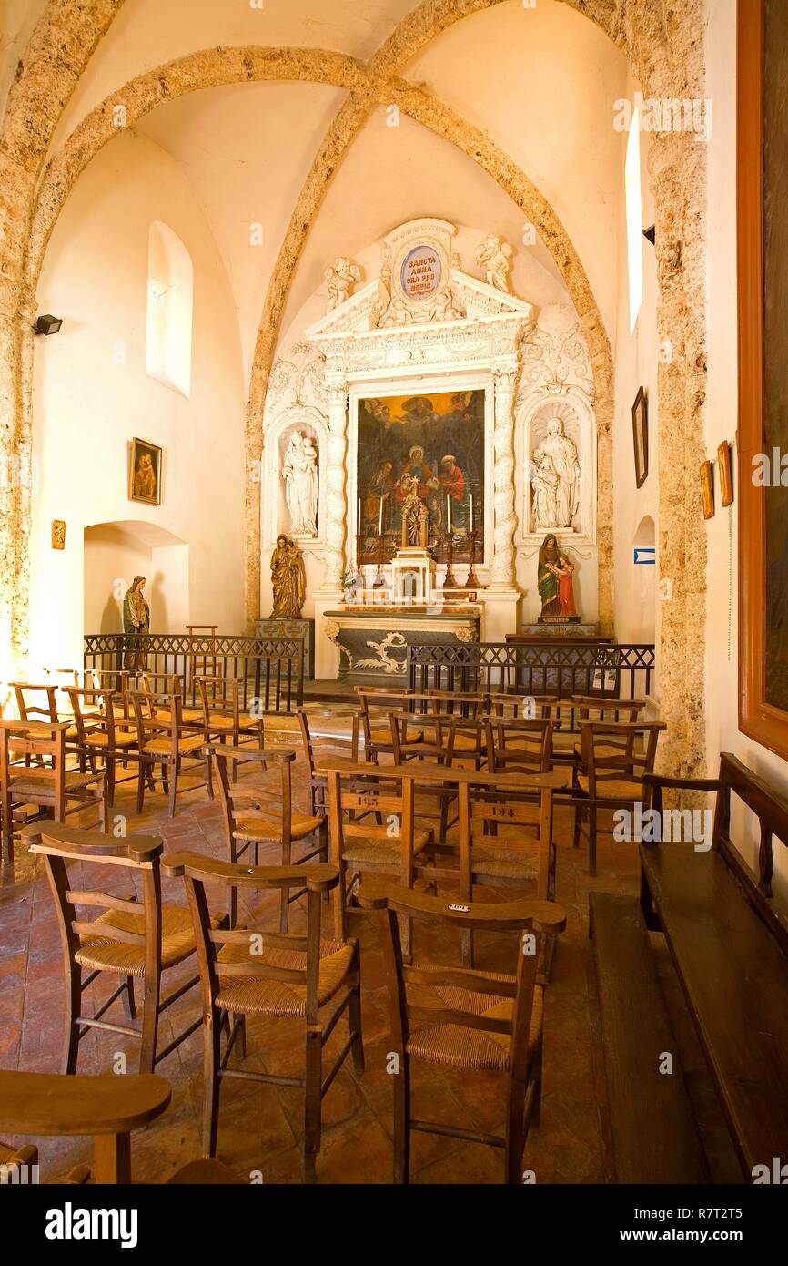 Lorgues church france hi-res stock photography and images - Alamy