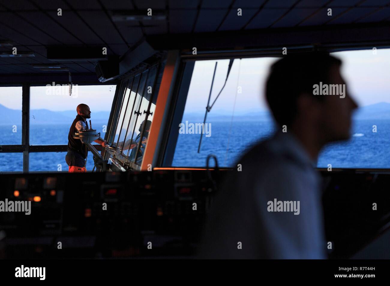 Marseille le ferry boat hi-res stock photography and images - Alamy