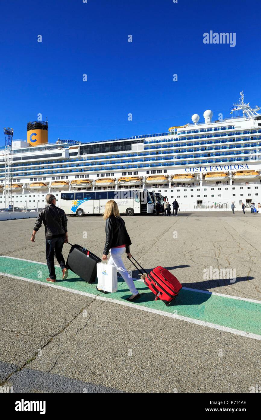 Terminal man france hi-res stock photography and images - Alamy