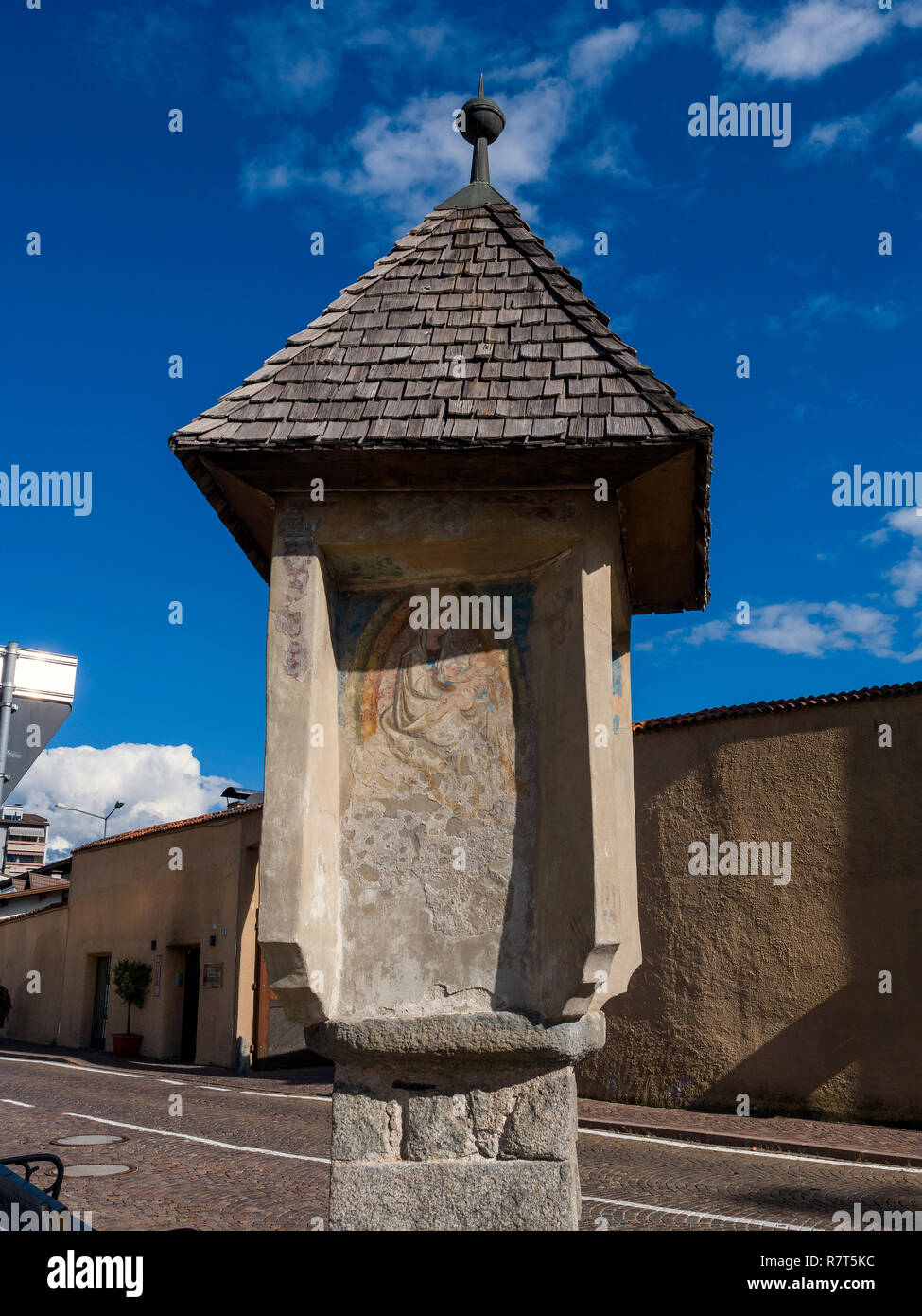 Bozen brixen hi-res stock photography and images - Alamy