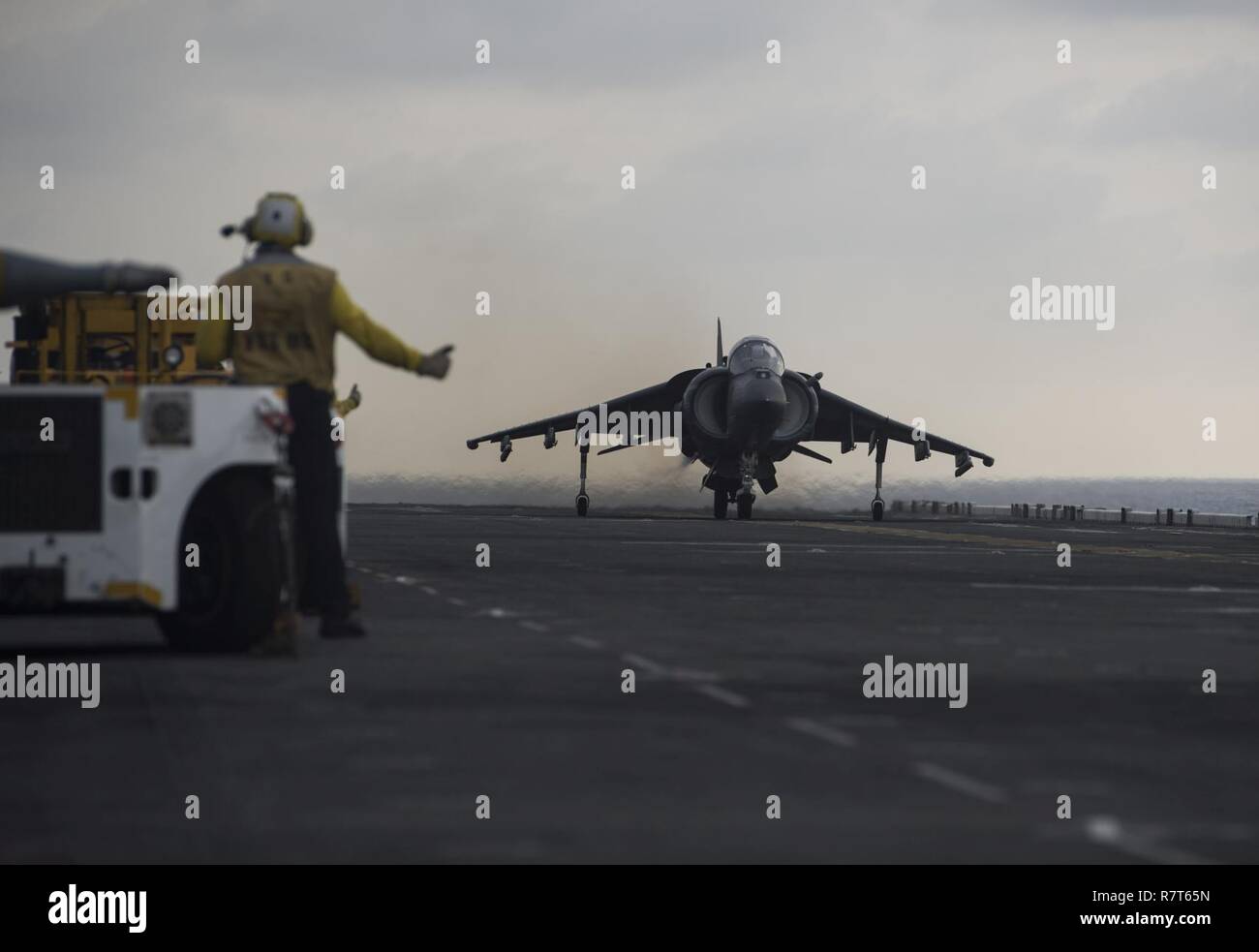 SOUTH CHINA SEA (April 5, 2017) Aviation Boatswain’s Mate (Handling ...