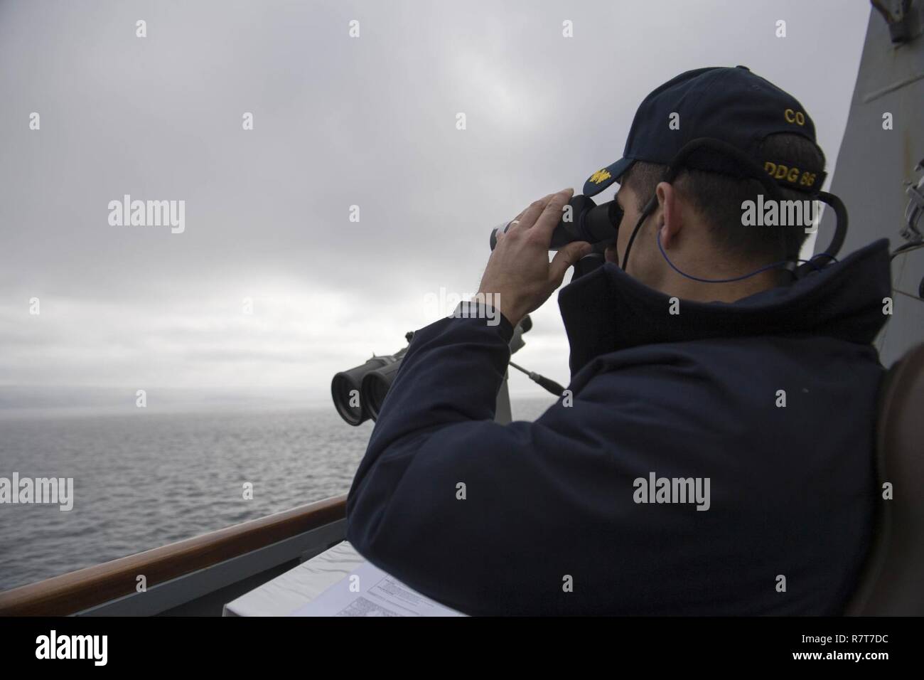 PACIFIC OCEAN (April 6, 2017) Cmdr. Ted Wiederholt, from Remsen, Iowa ...