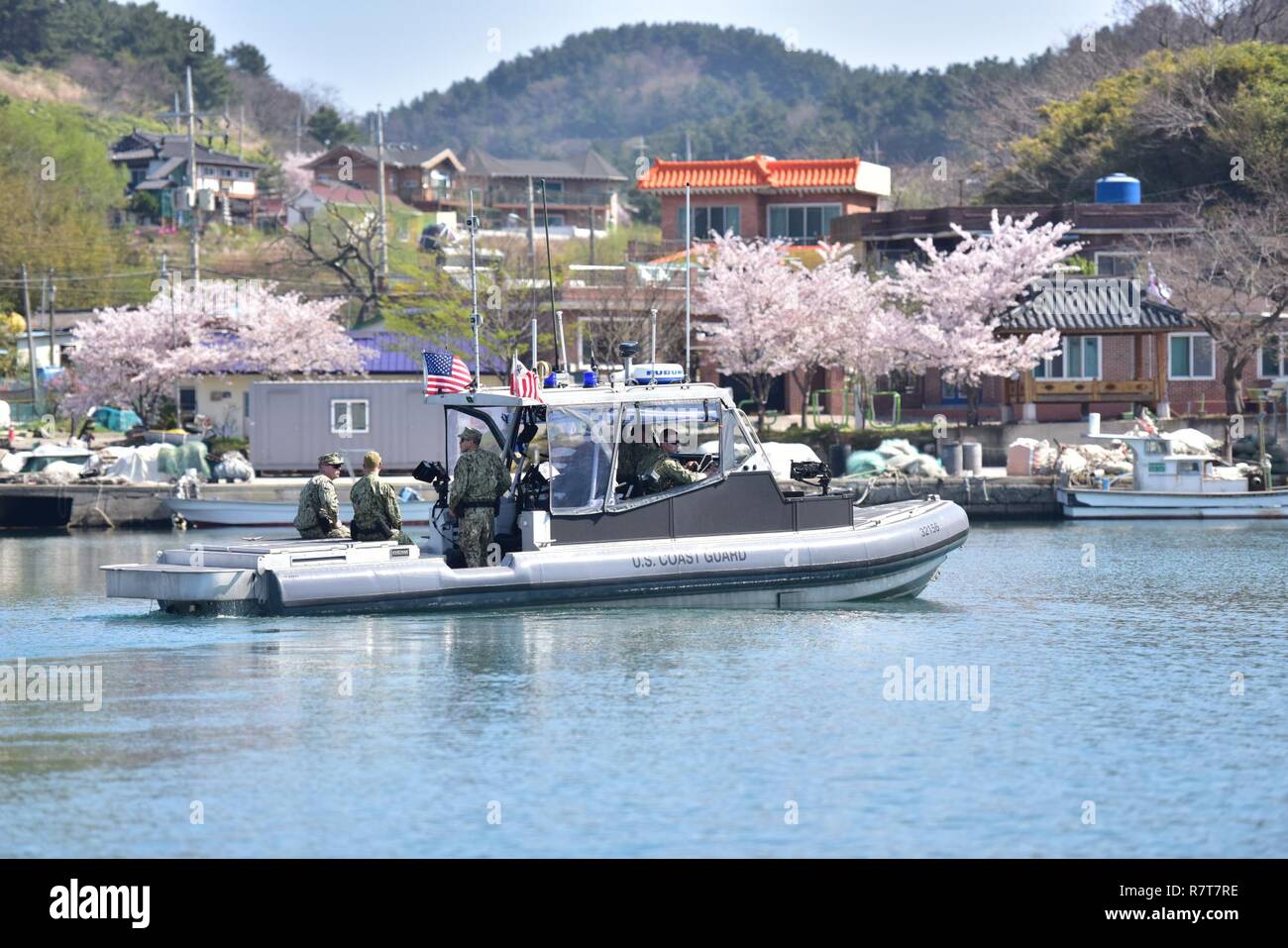 U.S. Coast Guard Port Security Unit 312 crews perform area ...