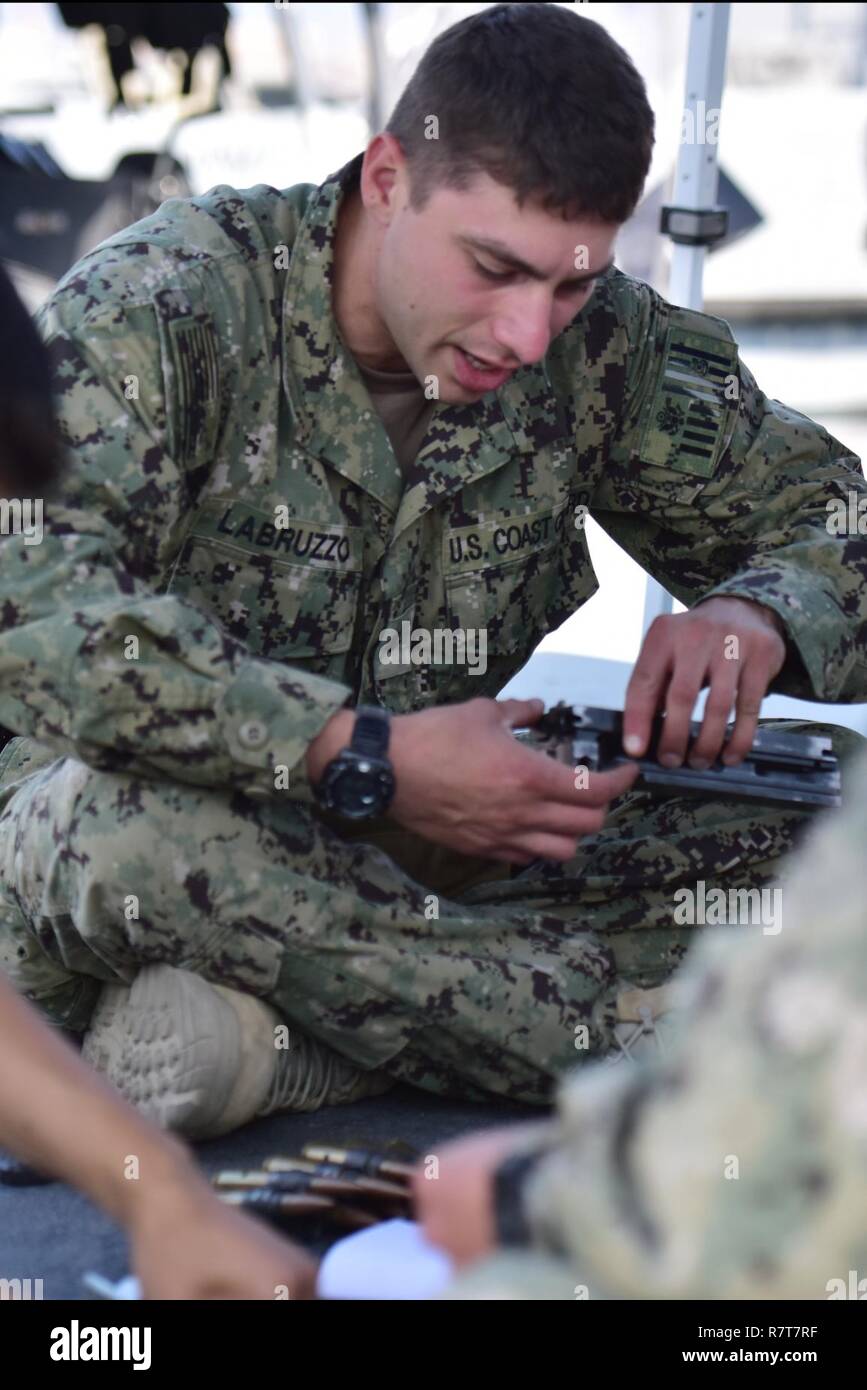 Dummy rounds hi-res stock photography and images - Alamy