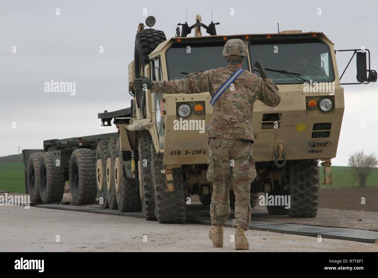 Palletized load system hi-res stock photography and images - Alamy
