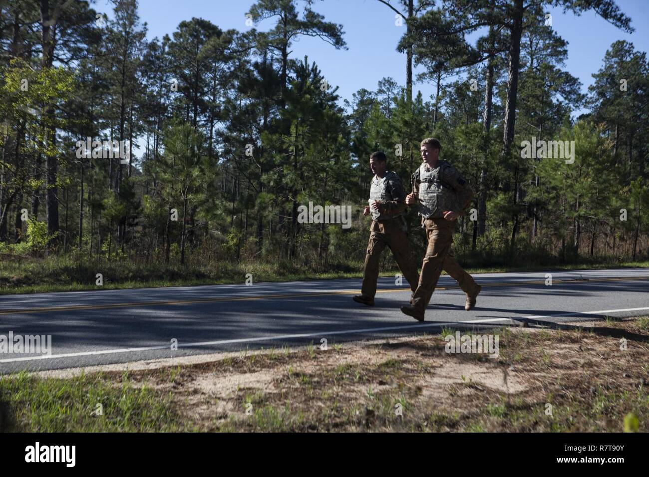U.S. Army Rangers compete in the Body Armor run portion of the Best ...