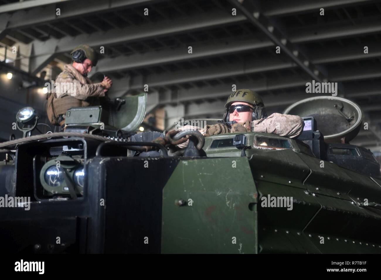 Alligator amphibious vehicle hi-res stock photography and images - Alamy