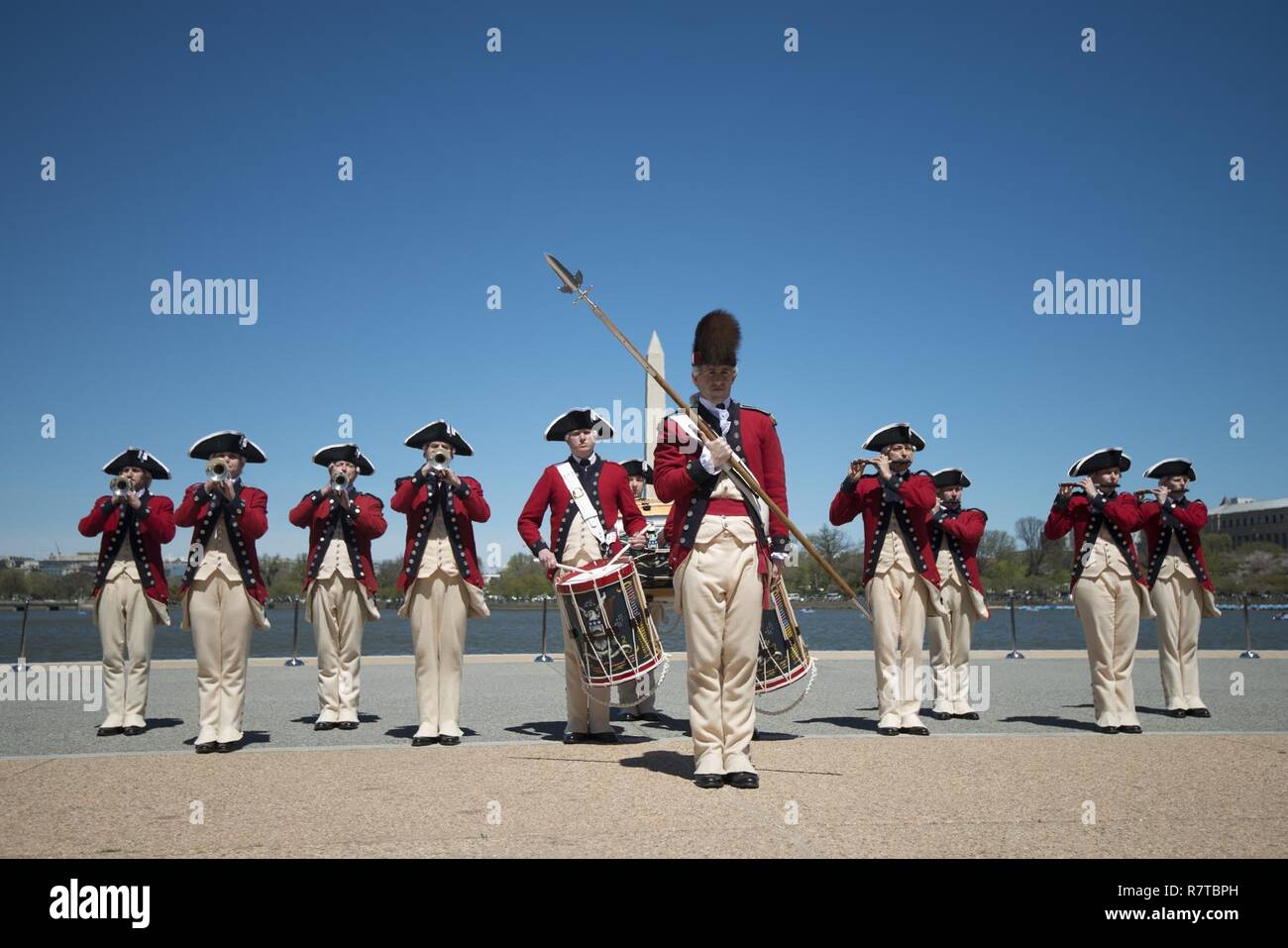 Armys 3rd infantry old guard hi-res stock photography and images - Alamy