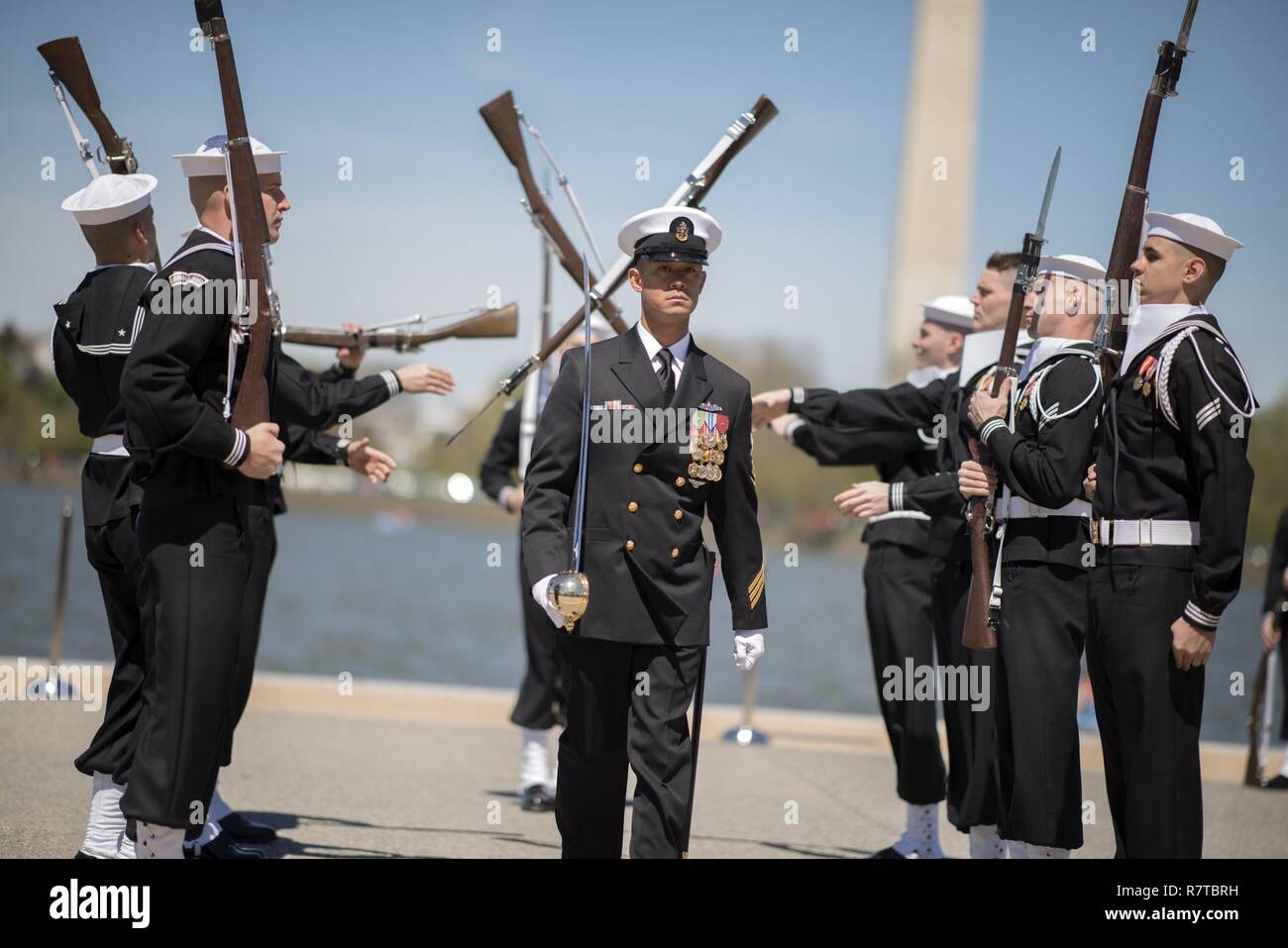 Yeoman rifles hi-res stock photography and images - Alamy