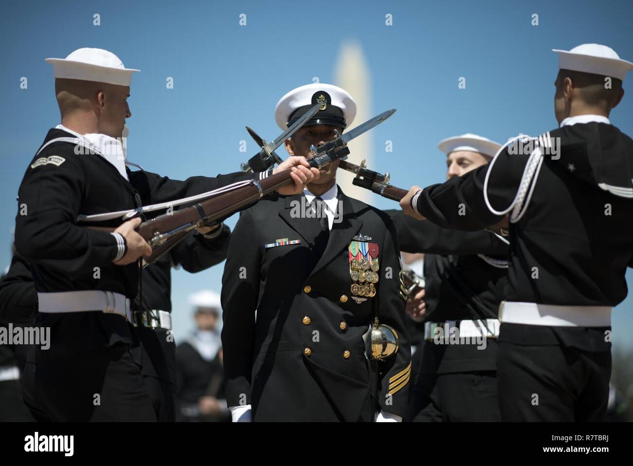 Military drill team with bayonets hi-res stock photography and images ...