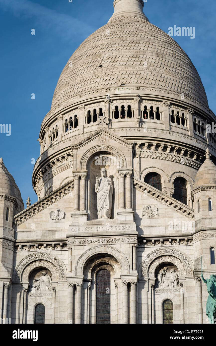 Dome of the sacred heart of paris hi-res stock photography and images ...