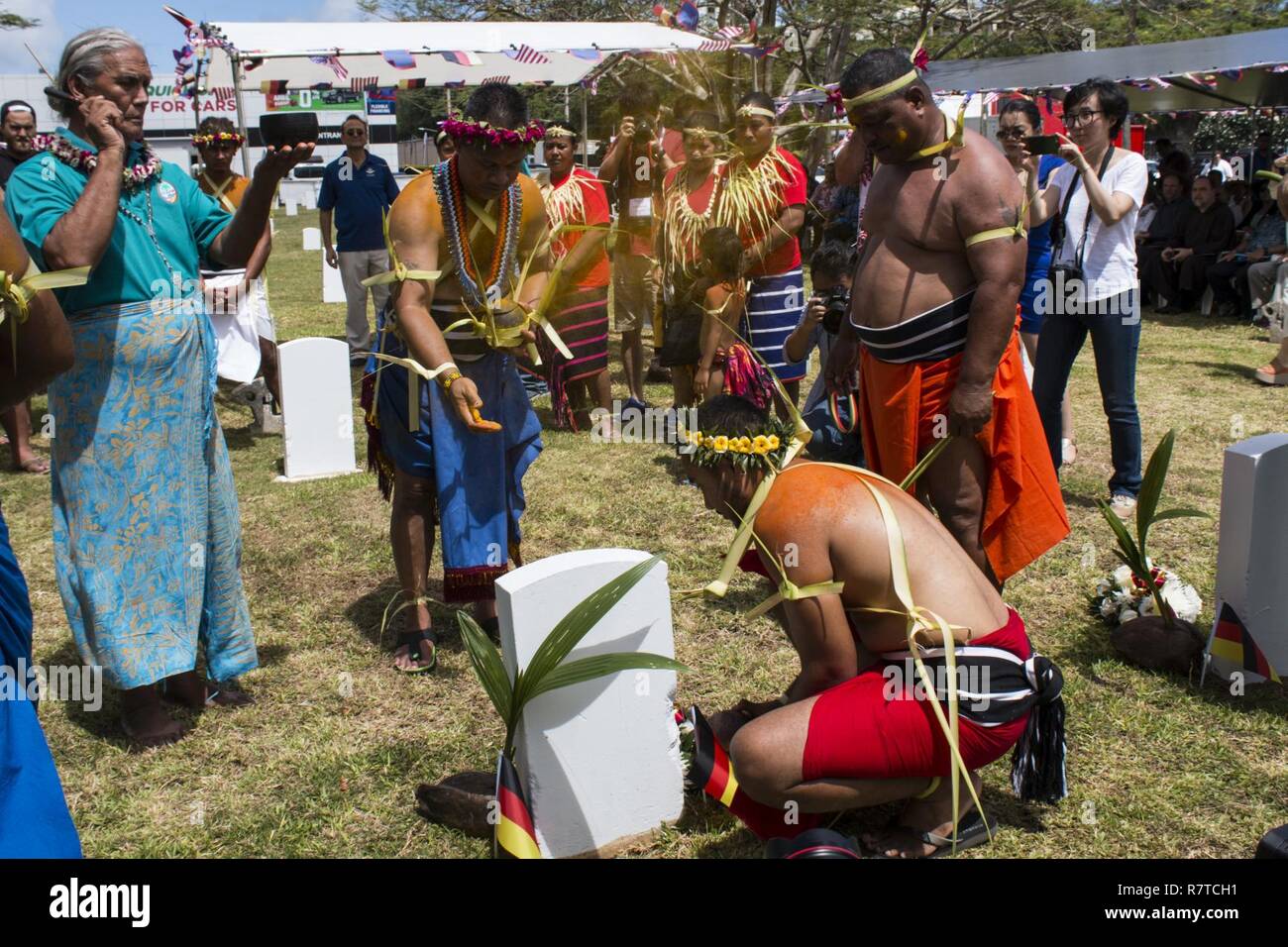 Chamorro ceremony hi-res stock photography and images - Alamy