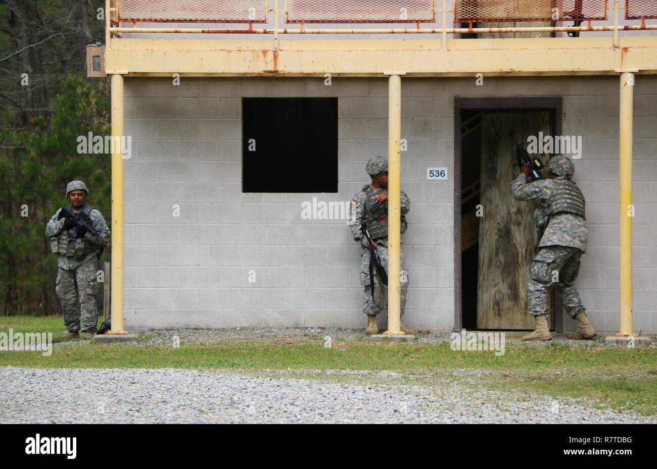 U.S. Army Soldiers from 612 Movement Control team (MCT), 53rd ...