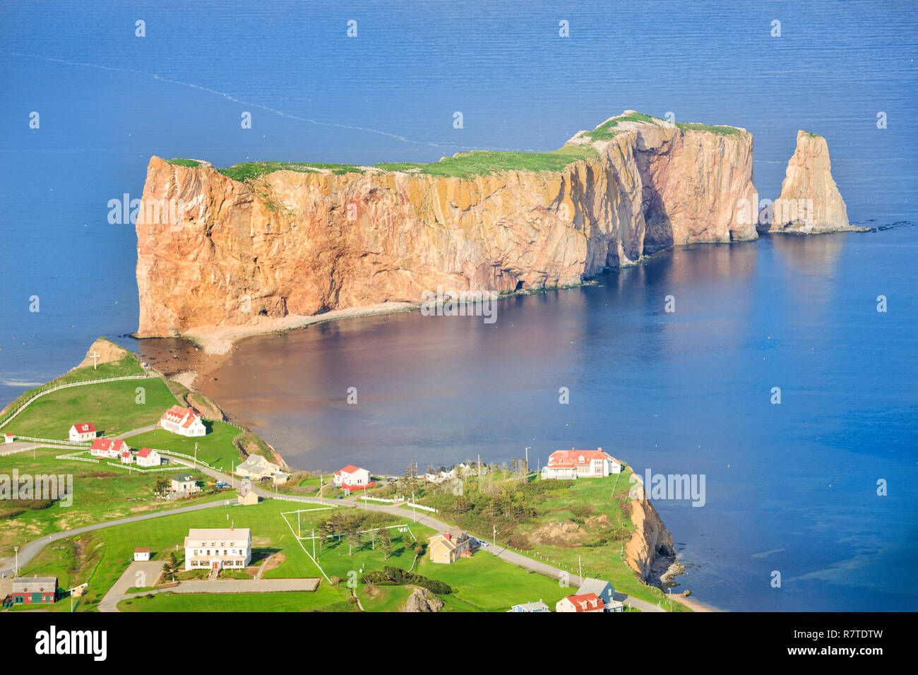 Perce rock, perce, gaspe, quebec hi-res stock photography and images ...