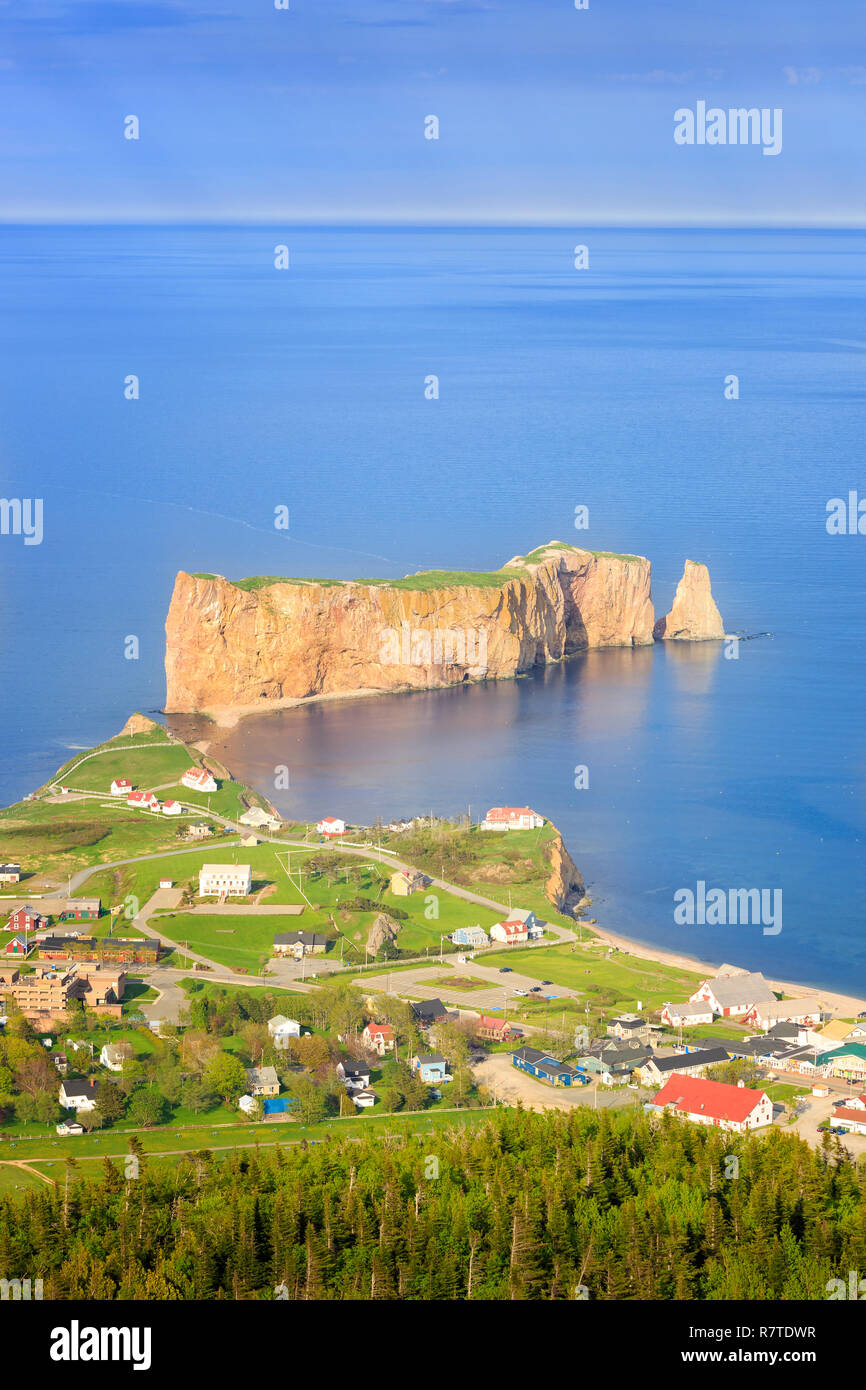 Perce rock hi-res stock photography and images - Alamy