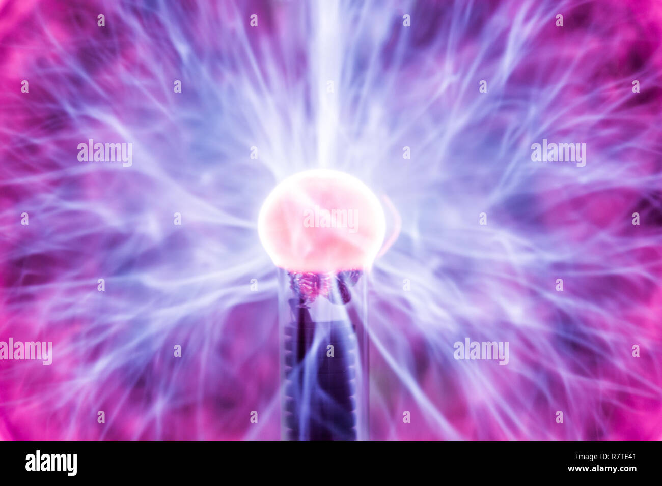 Electric glow discharge hi-res stock photography and images - Alamy