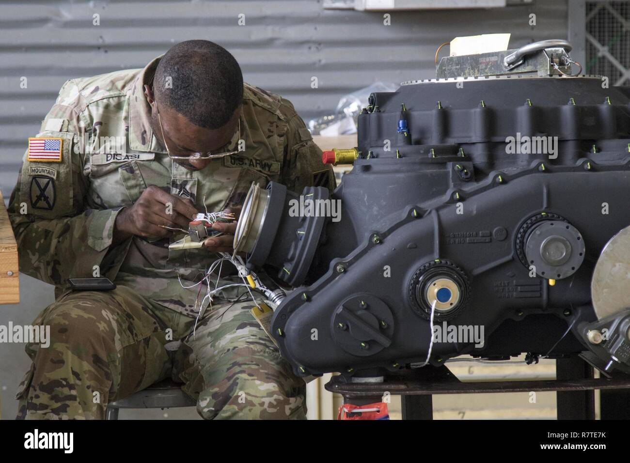 An ah 64 apache armament hi-res stock photography and images - Alamy