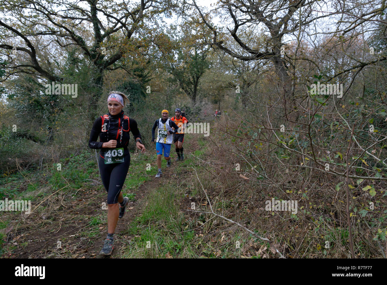 20 foot drop hi-res stock photography and images - Alamy