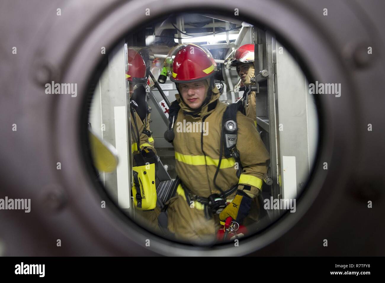 Us army control room hi-res stock photography and images - Alamy