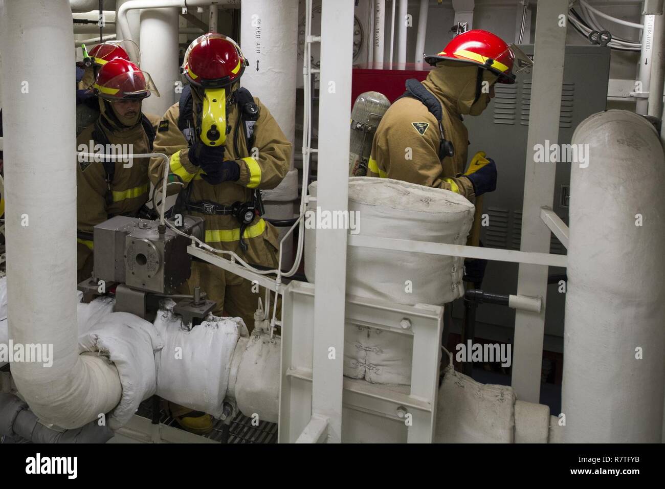 PACIFIC OCEAN (April 8, 2017) Damage Controlman Fireman Anthony ...