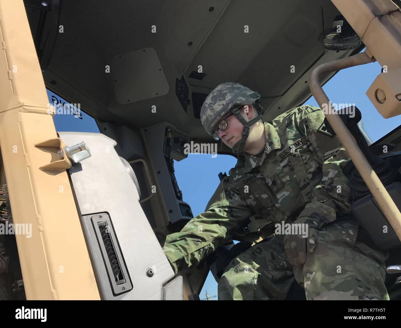 172nd horizontal engineering company hi-res stock photography and ...