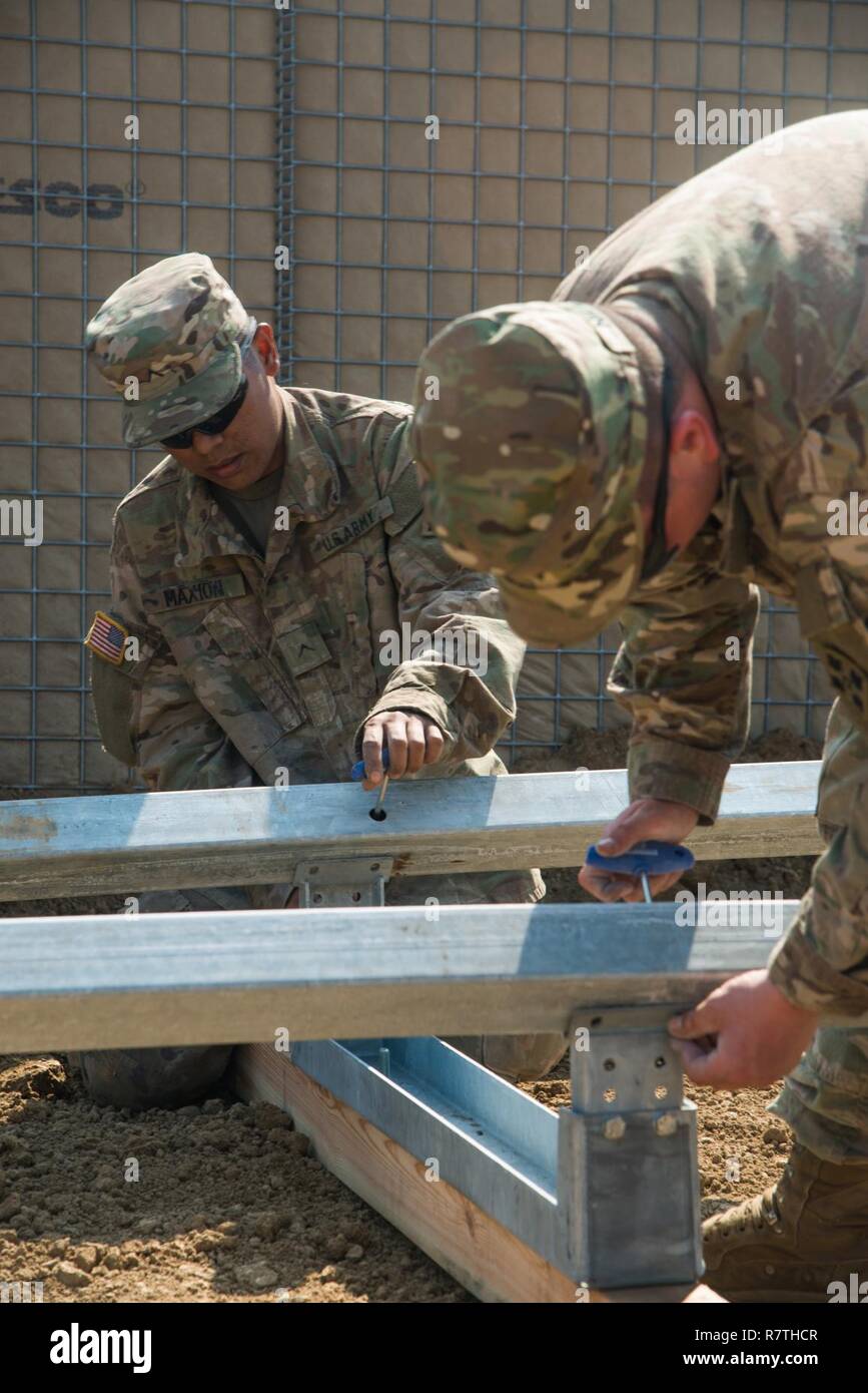 Theissen mover armor target hi-res stock photography and images - Alamy