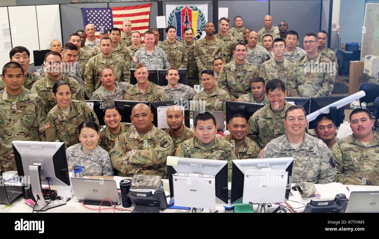 303rd Maneuver Enhancement Brigade Soldiers and Soldiers of the 25th ...