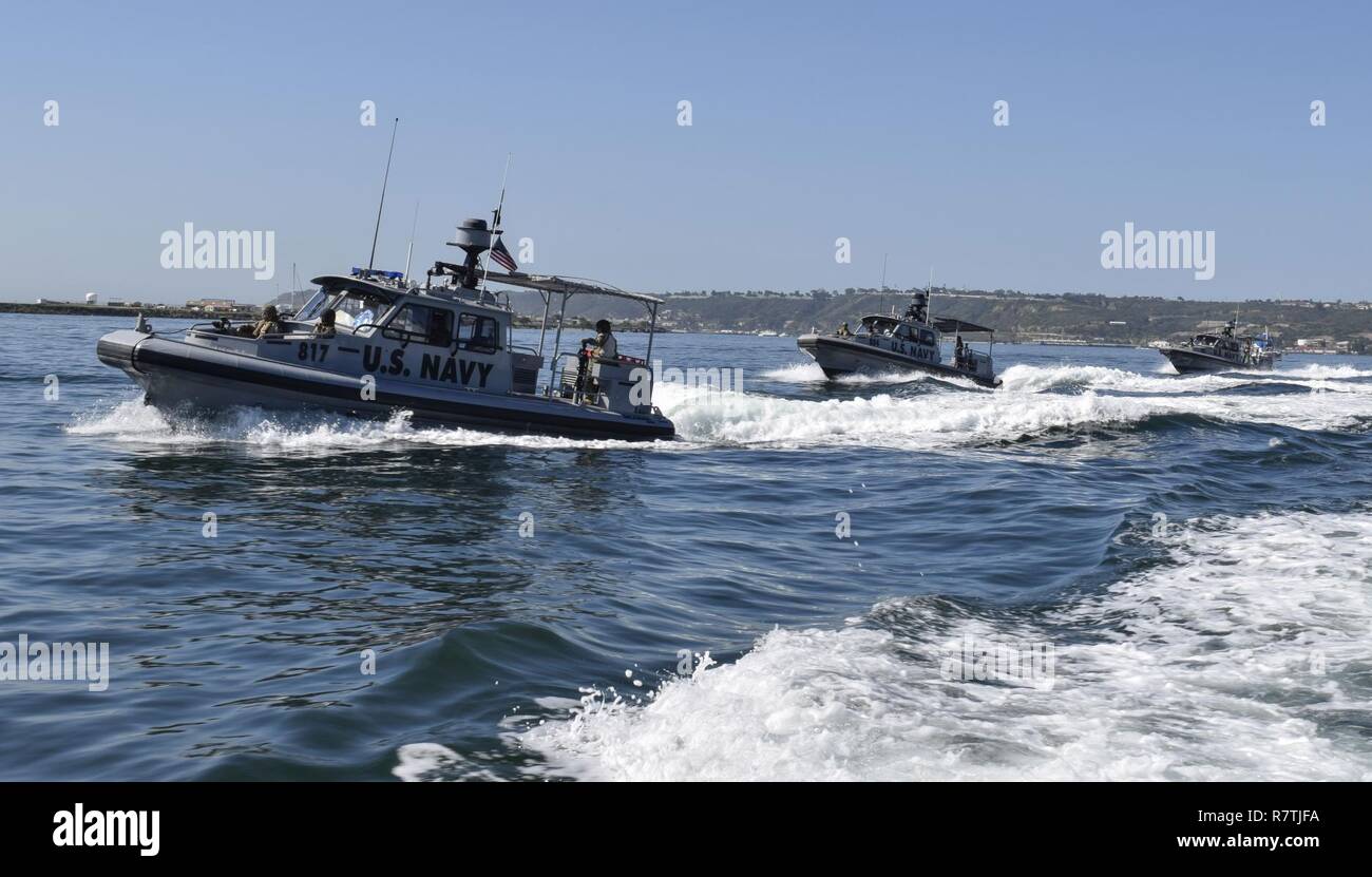 SAN DIEGO (March 24, 2017) Sailors assigned to Coastal Riverine ...