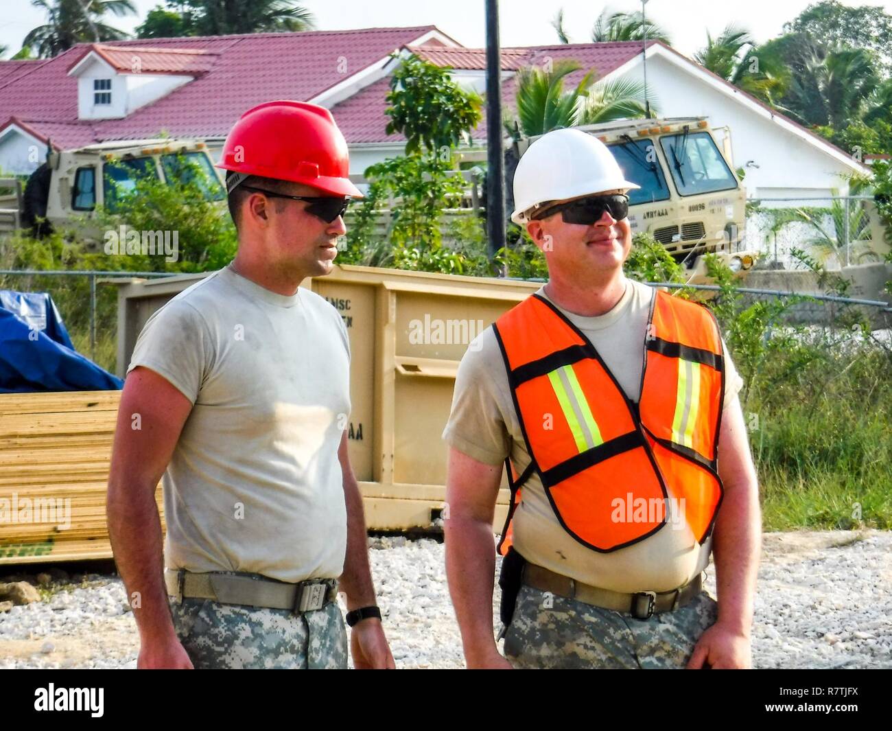Sgt. Jason Klimesh and Spc. Patrick Ray of the 672nd Engineer Company ...
