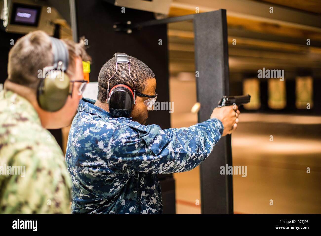PATUXENT RIVER, Maryland (April 2, 2017) - Gunner's Mate 2nd Class ...