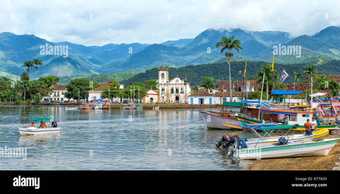 Capela de Santa Rita chapel, Paraty, Rio de Janeiro State, Brazil Stock ...