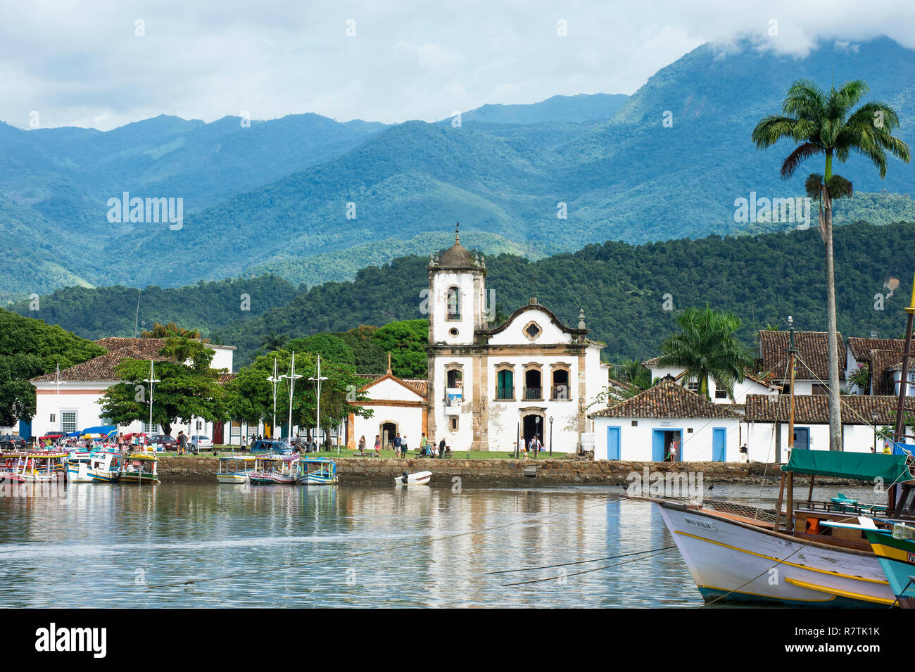 Capela de Santa Rita chapel, Paraty, Rio de Janeiro State, Brazil Stock ...