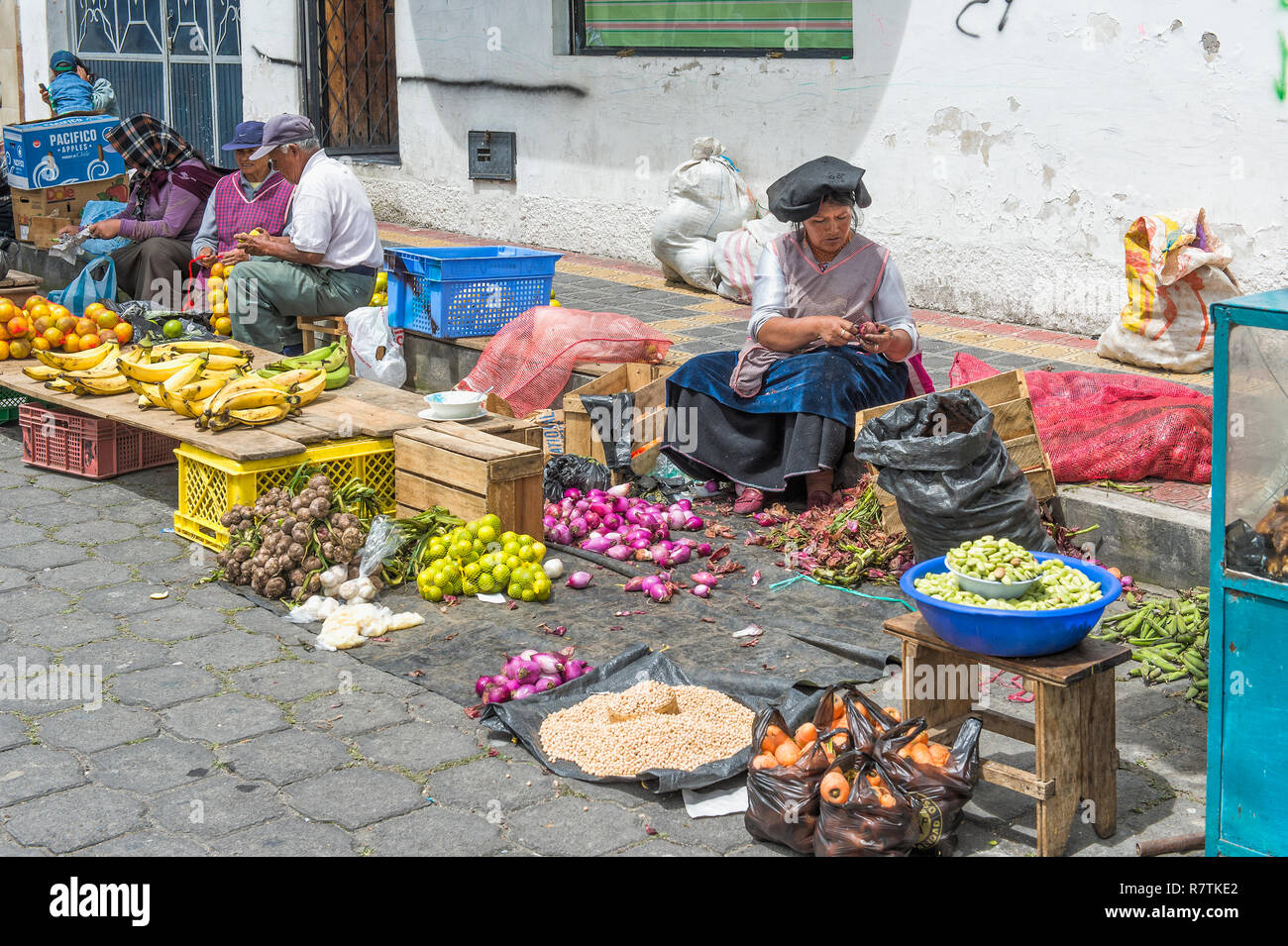 Street scene, Otavalo market, Otavalo, Imbabura Province, Ecuador Stock ...