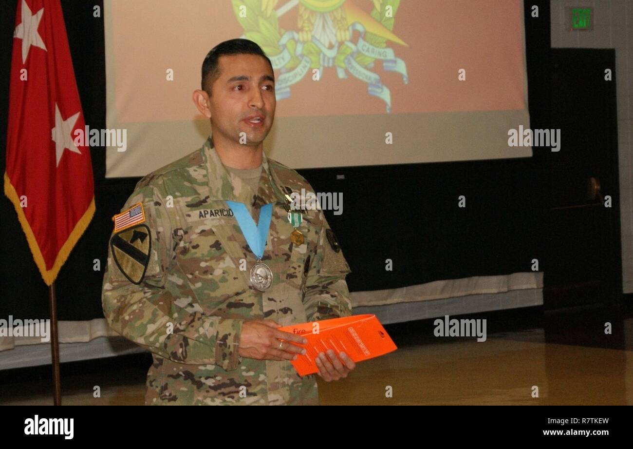 Sgt. 1st Class Daniel Aparicio shares his gratitude at his Sgt. Audie ...