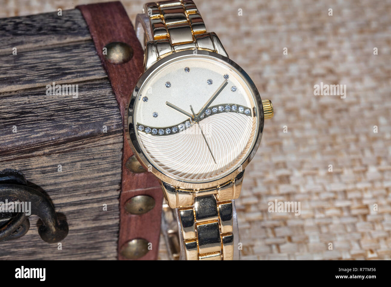 Metal Men's Watch Stock Photo - Alamy