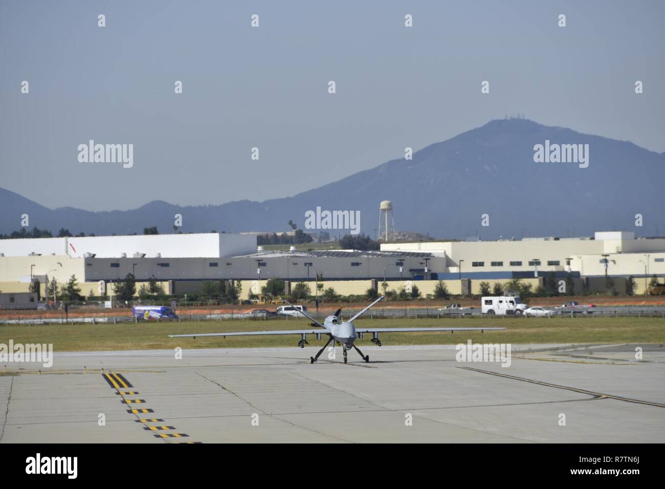163 attack wing hi-res stock photography and images - Alamy
