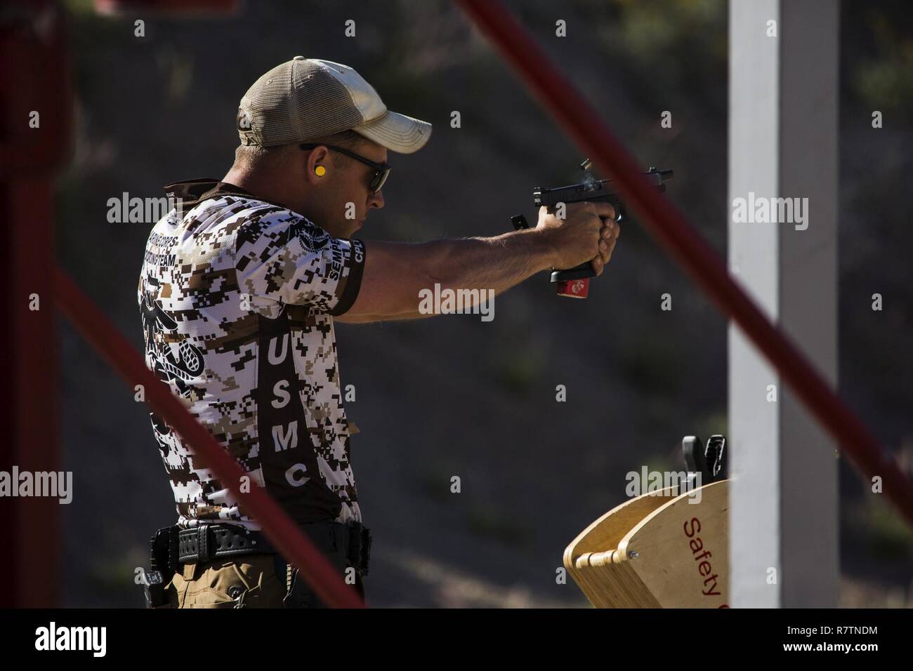 Quantico shooting team hi-res stock photography and images - Alamy