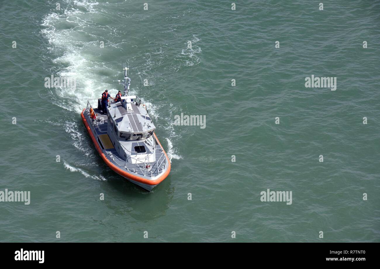 A Coast Guard 45-foot Response Boat-Medium crew from Station ...