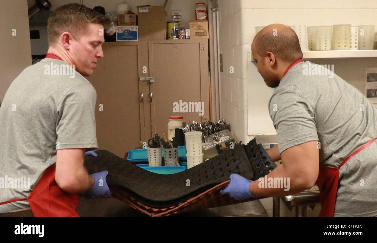 Army career counselors hi-res stock photography and images - Alamy