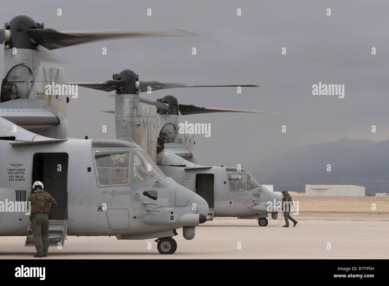 Marine medium tiltrotor squadron vmm 261 hi-res stock photography and ...