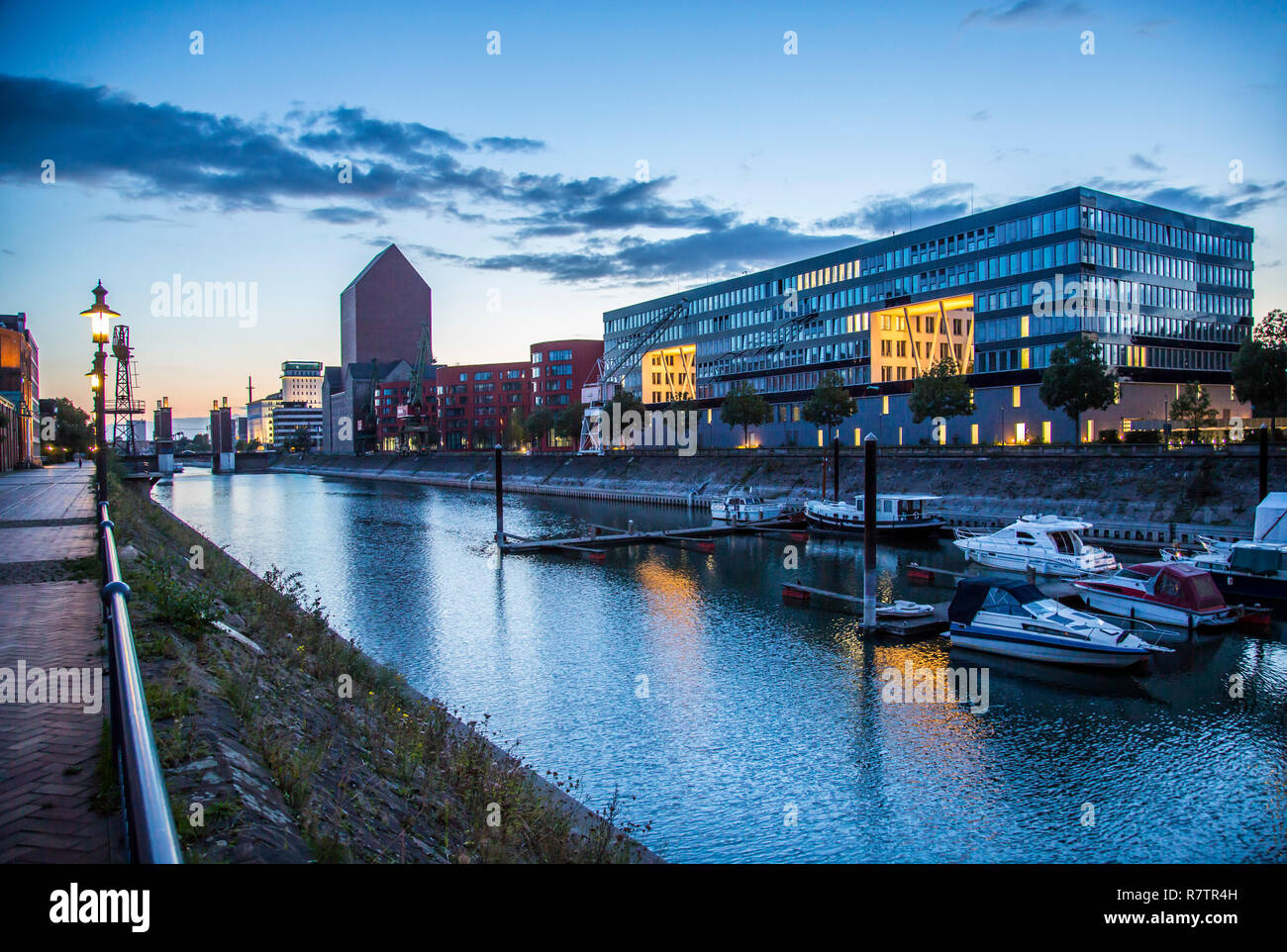 New NRW State Archives, rebuilt archive tower of the former RWSG ...