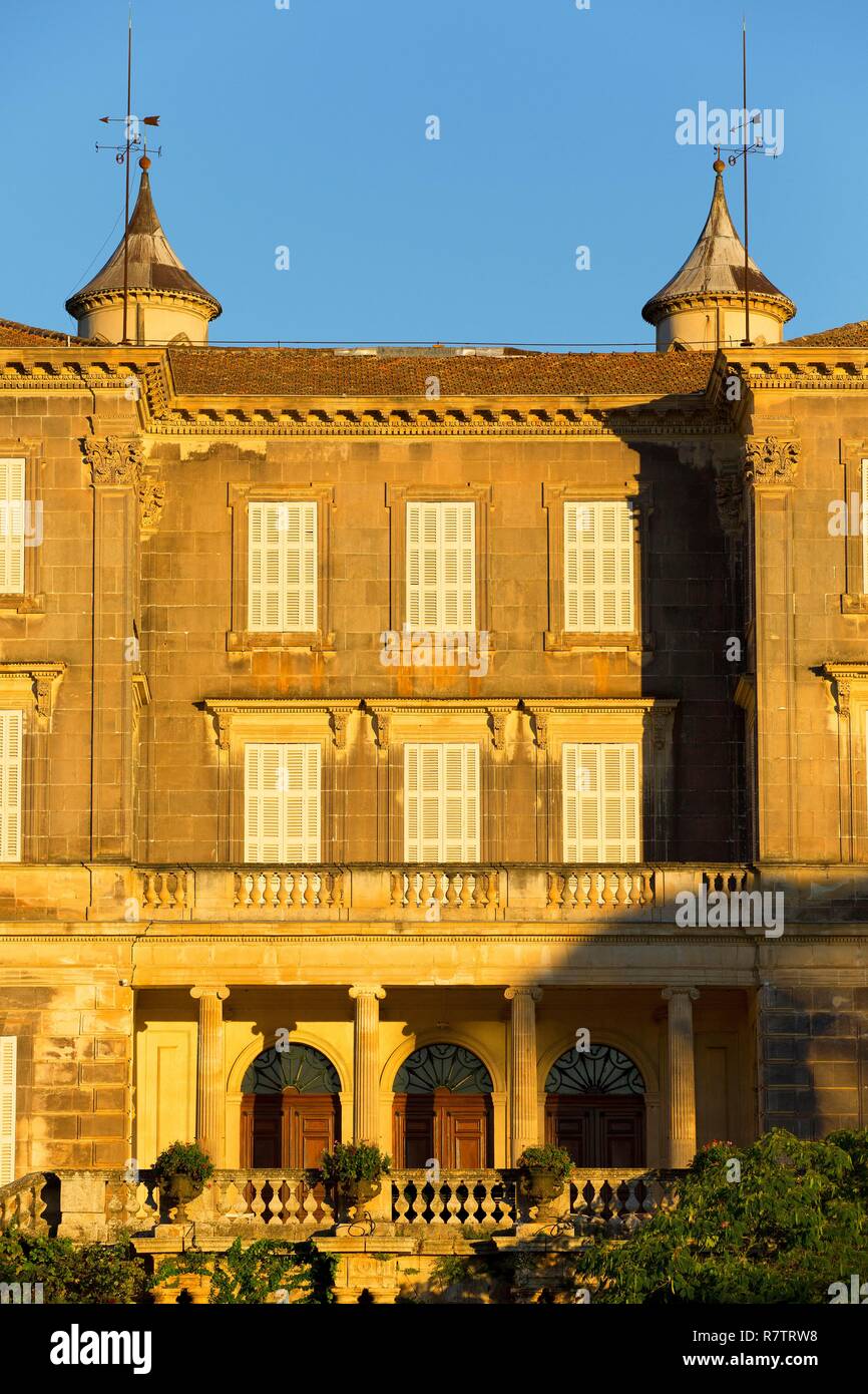 Castle 19th century hi-res stock photography and images - Alamy