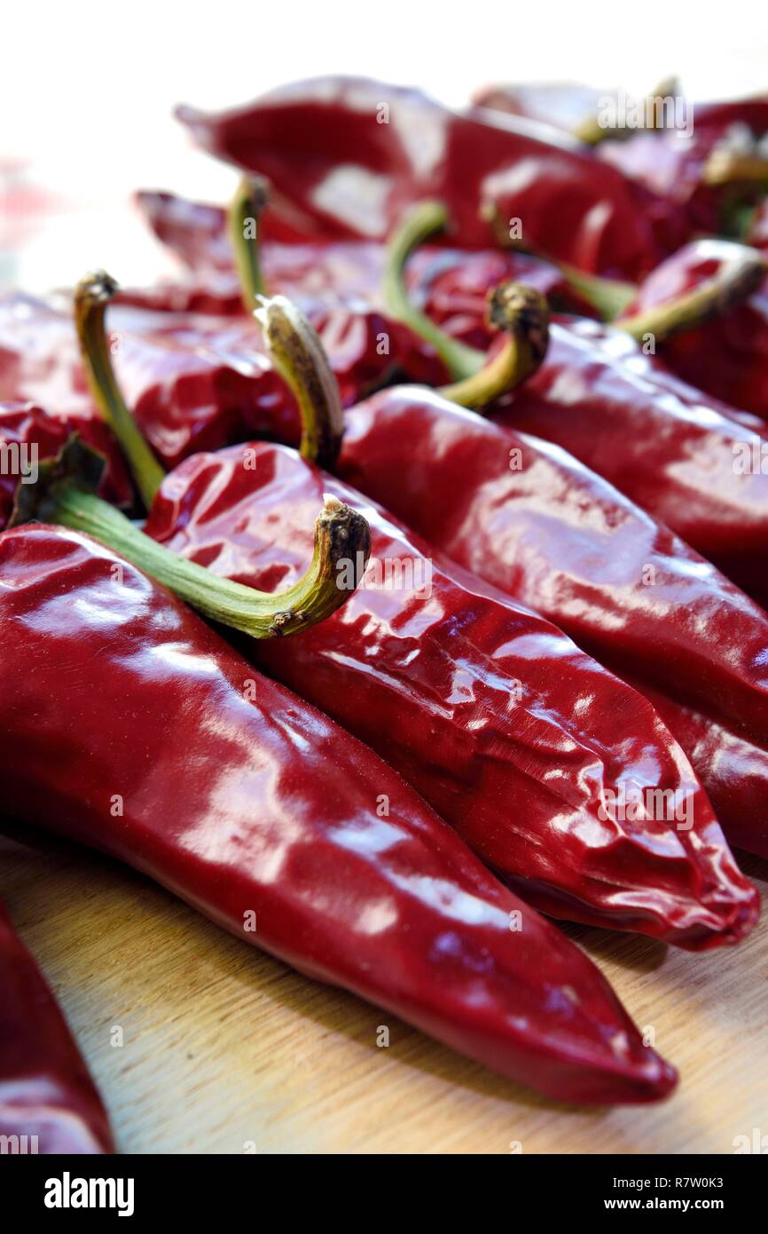 Espelette pepper hi-res stock photography and images - Alamy